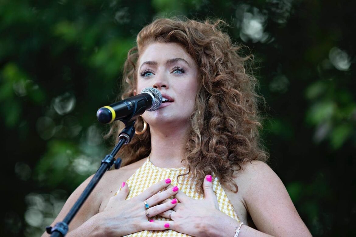 Who Is Madison Watkins? Age, Albums, Height, Net Worth, Songs, Wiki ...