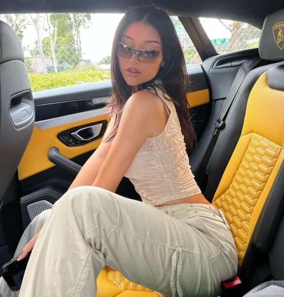 Mikaela Testa Biography, Age, Height, Weight, Family, Boyfriend ...