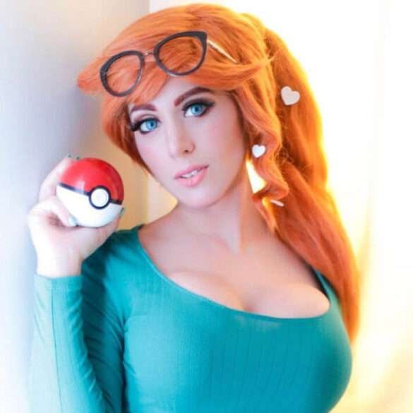 Leicht Perlig Wiki, Biography, Body Measurements, Fake Or Natural, Age ...