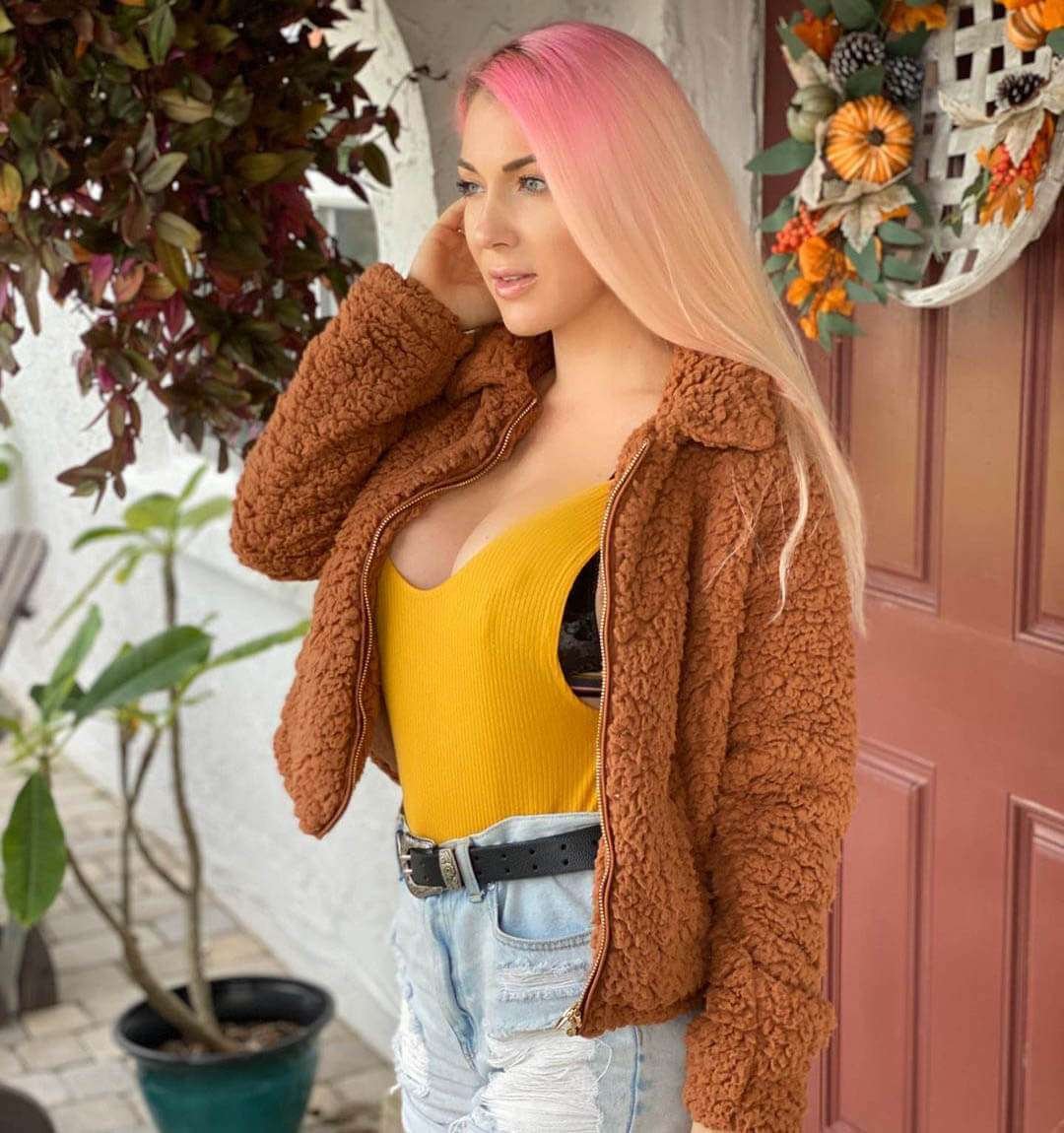 Who Is Kristen Hughey Biography Wiki Age Height Weight Net Worth 6 Interesting Facts