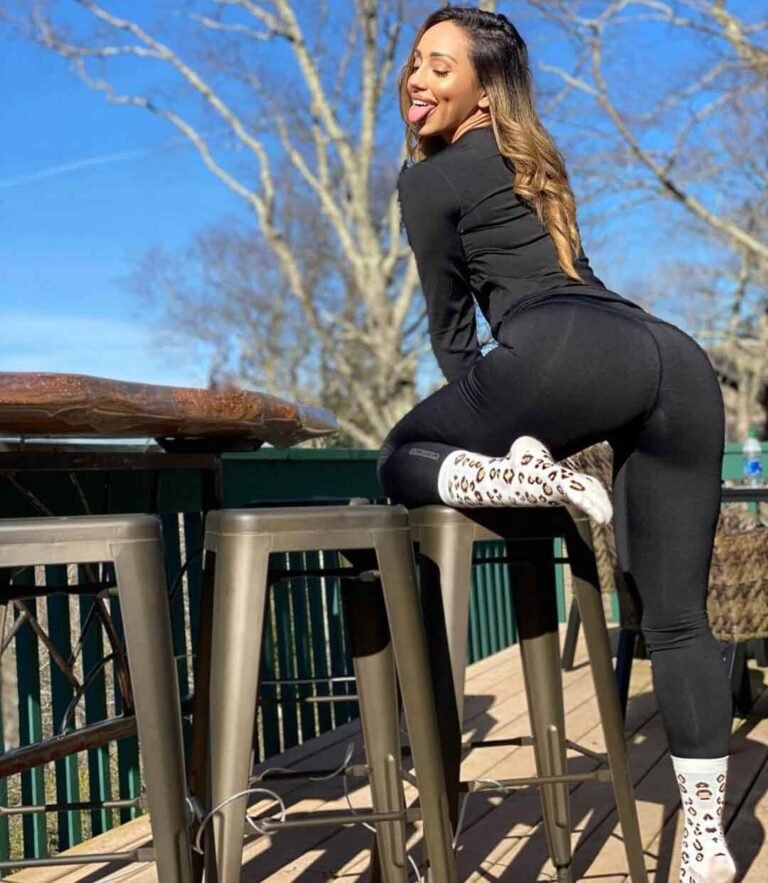 Melissa Alvarez Wiki, Height, Age, Bio, The Fitness App, Net Worth ...