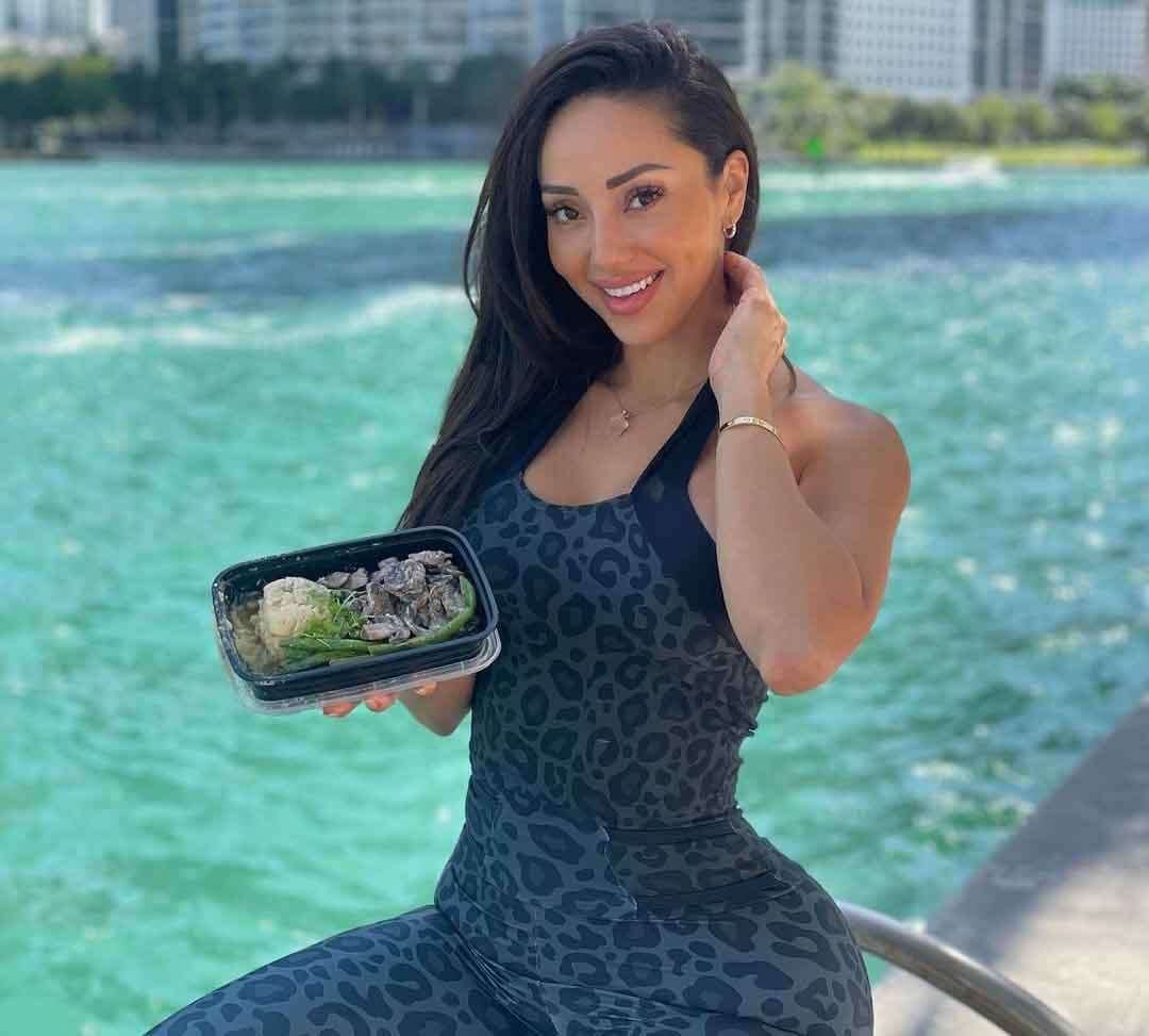 Melissa Alvarez Wiki, Height, Age, Bio, The Fitness App, Net Worth ...