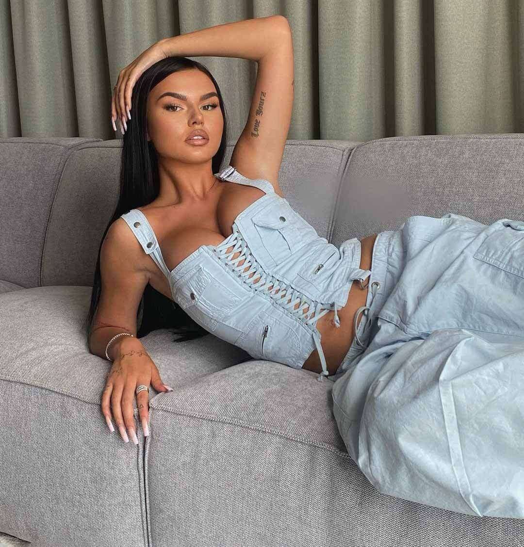 Bethany Bella Biography, Age, Height, Weight, Social Media, Tiktok, 5 Reasons To Follow ...