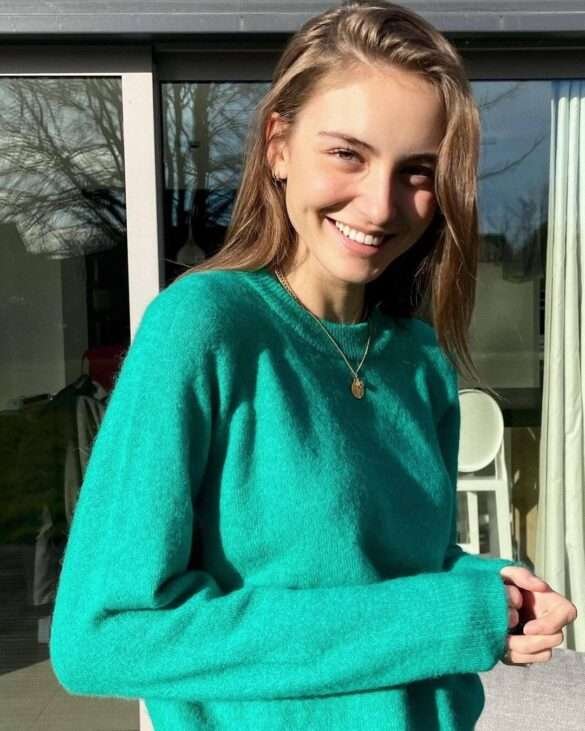 Carla Peclet Biography, Wiki Net Woth 2022, Age, Weight, Family, Five ...