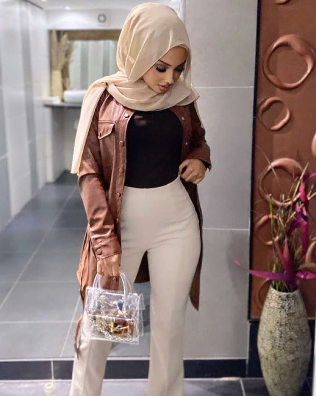 IIso Abyy Wiki, Bio, Age, Height, Weight, Relationship, Net Worth ...