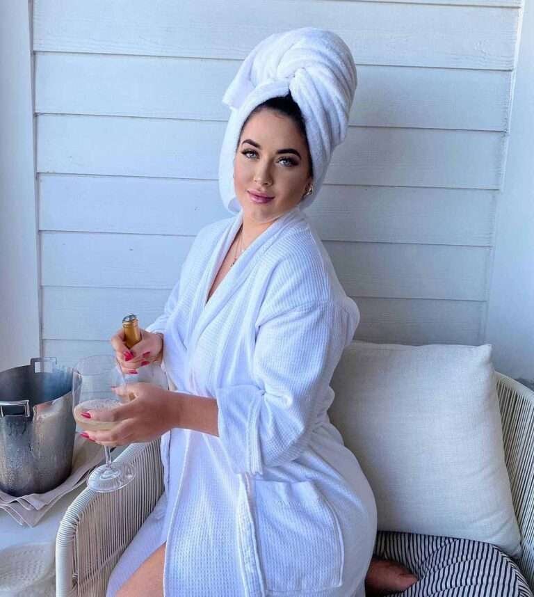 Holy Luyah Wiki, Biography, Age, Family, Education, Boyfriend, Child ...