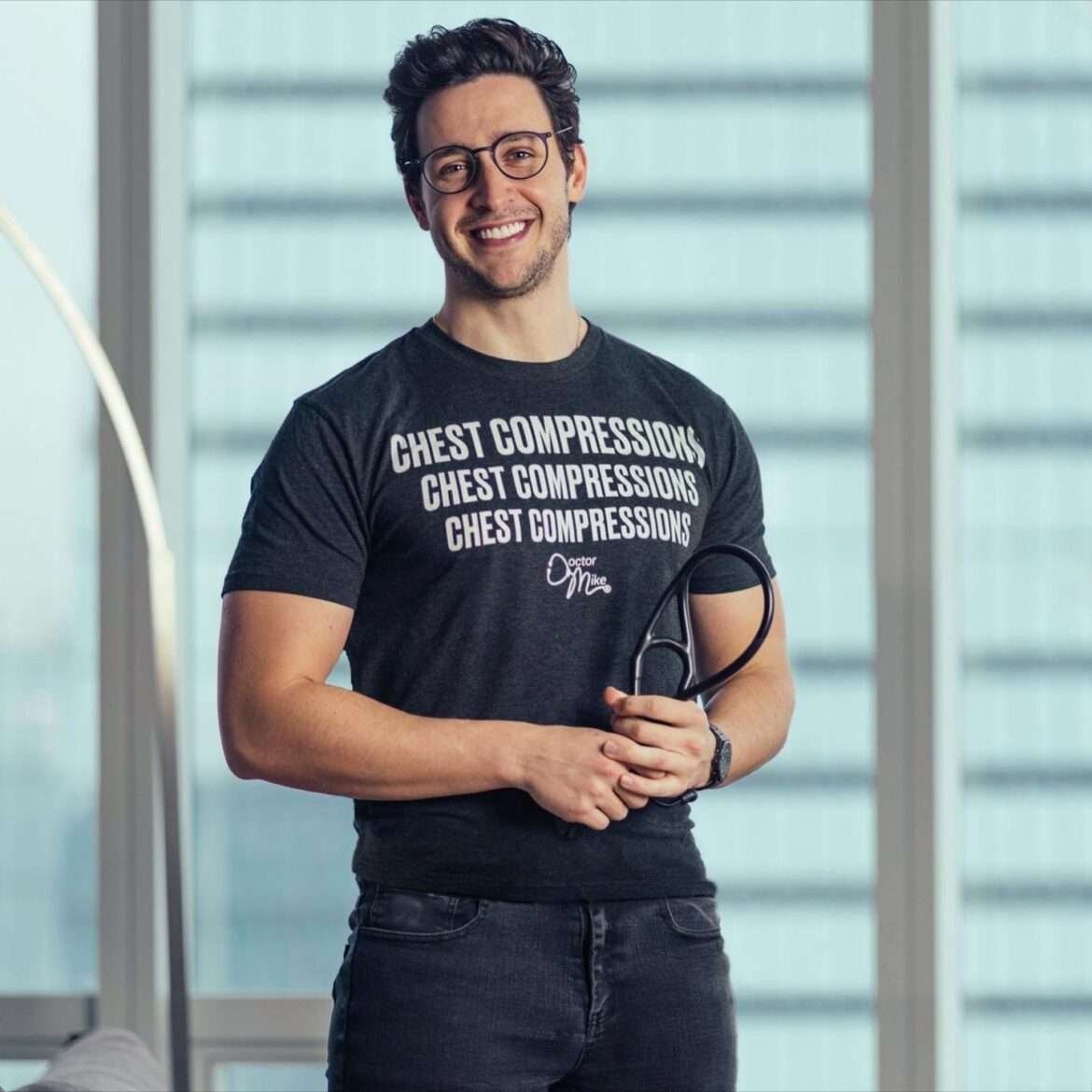 Dr Mike Varshavski Biography Age Height Weight Social Media — Instamix Global