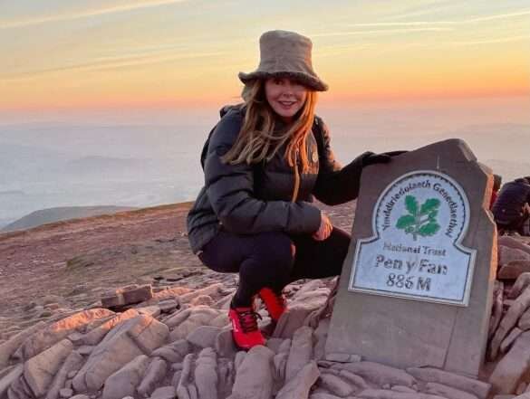 Who Is Carol Vorderman? Wiki, Biography, Height, Weight, Age, Family ...