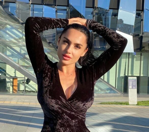 Demidova Helenka Bio, Wiki, Age, Height, Weight, Net Worth, Children ...