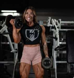 IFBB Figure Pro Ashley Lakomowski Age, Biography, Height, Weight, Net ...