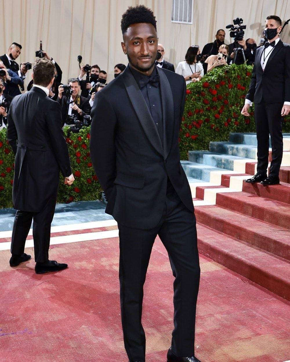 Marques Brownlee(MKBHD) Age, Biography, Height, Weight, Source Of ...