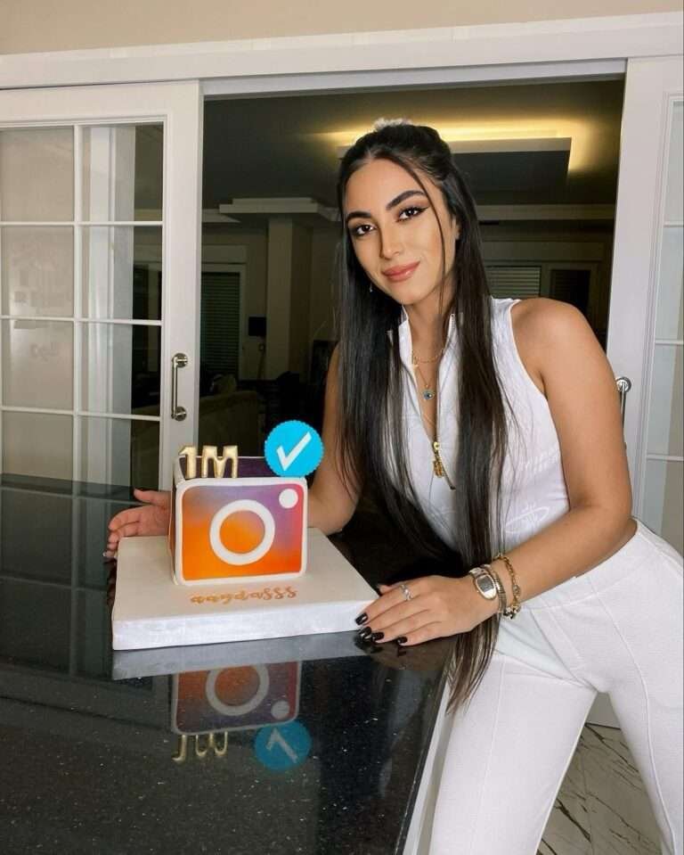 Aydas Biography, Age, #1 Best Turkish TikToker, Ayda Sadik, All Details ...