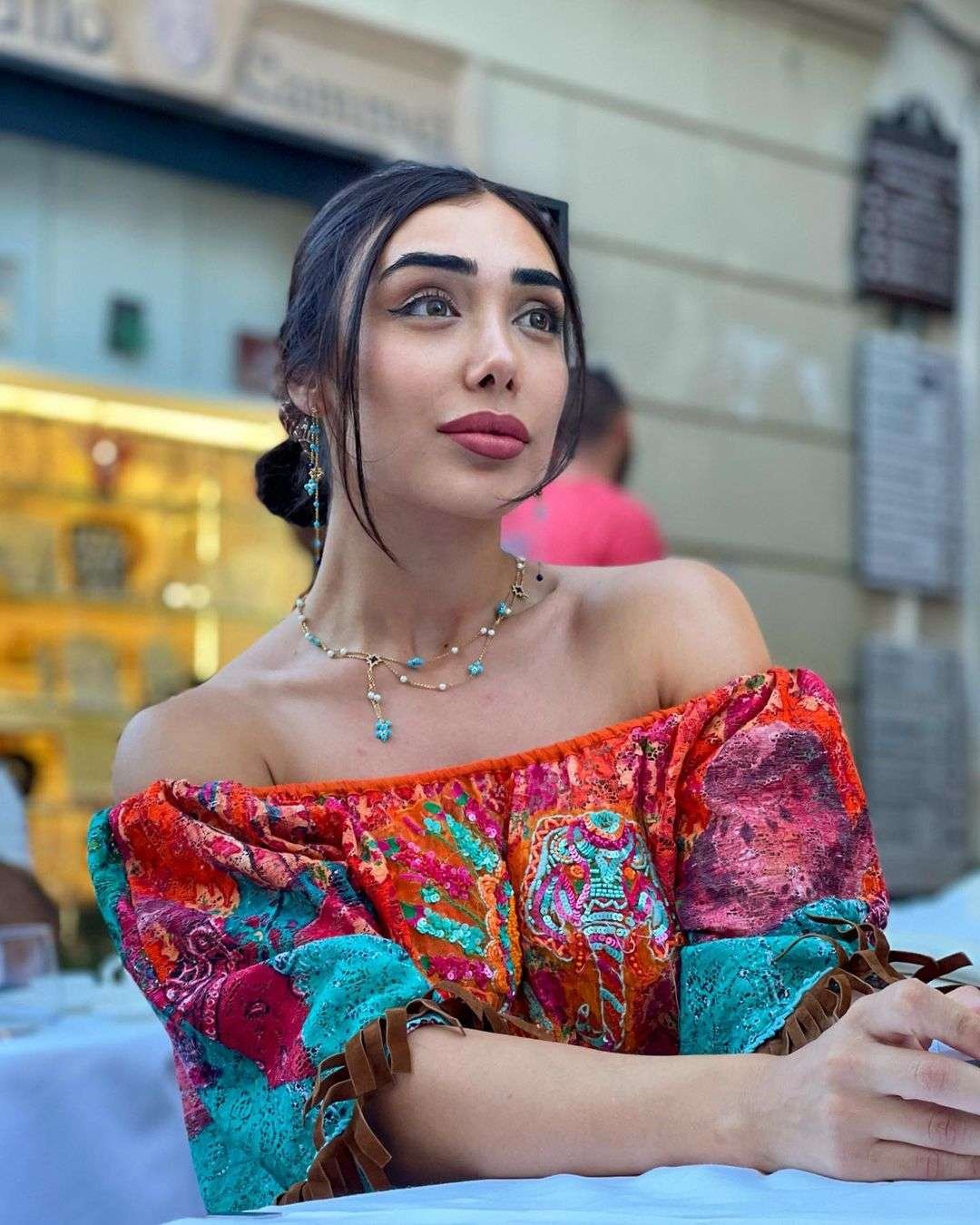 Linda Harb Bio, Lebanon Beauty, TikTok Star, Net Worth, Age, Height ...