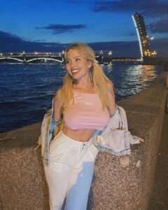 Maria Lapulina Age, Bio, Height, Family, Boyfriend, Net Worth ...