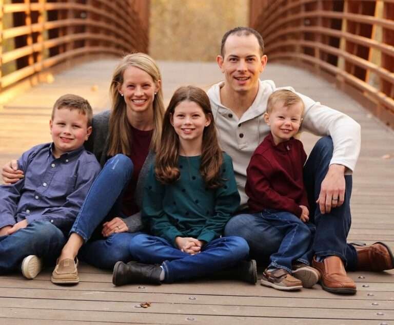 Dr. Dustin Portela's Biography, Age, Height, Wiki, Career, Family, Wife ...
