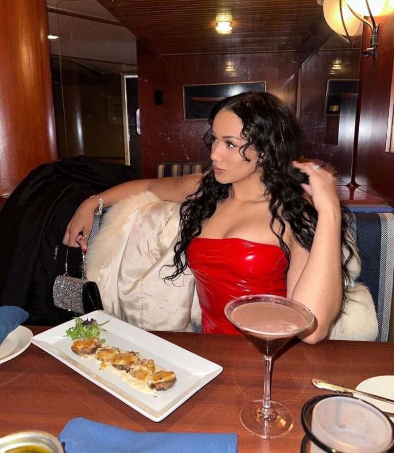 Who Is Felicity White? Biography, #1 Best German Model, Wiki, Net Worth, Age, Height, Weight ...