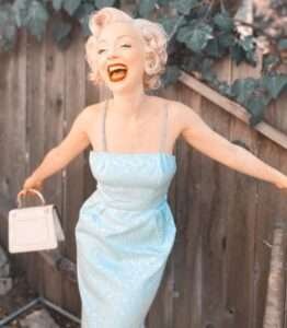 Jasmine Chiswell, Bio, Wiki, Career, Family, Husband, Childs, TikTok ...