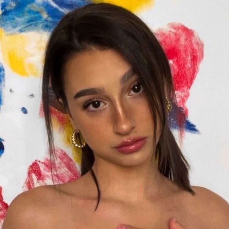 Who Is Amber Gianna? Biography, American Instagram Star, Net Worth, Age ...