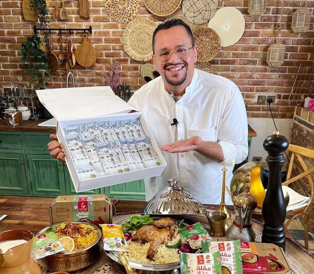 Hisham Baeshen Biography, Wiki, Age, Childhood, Wife, Family, Interesting Facts, #1 Best Blogger ...