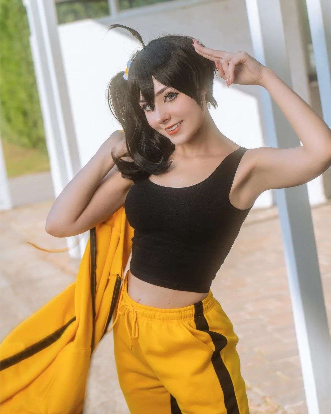 How Old Is Ahri (9gag Nymphahri )? Biography, Cosplayer, Age, Photos ...