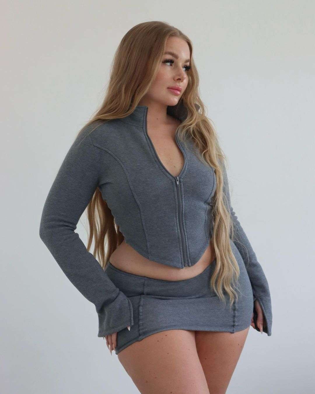 Who Is Emma Christina? Biography, Alluring Model, Influencer, Height ...