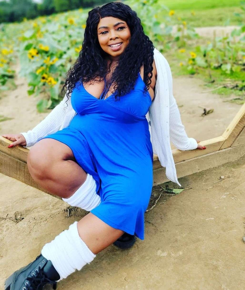 How Old Is Christa Jenelle? Biography, Age, Plus-size Model, Lifestyle ...