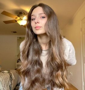 How Old Is Anna Mcclelland? Biography, Age, Height, Wiki, Cosplay Model ...