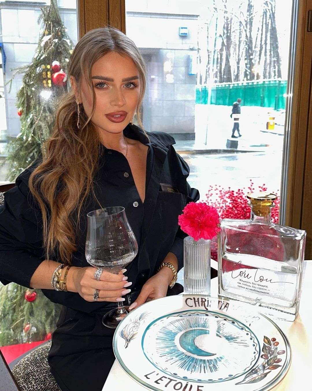 How Old Is Kristitheone? Biography, Wiki, Husband, Family, Net Worth ...