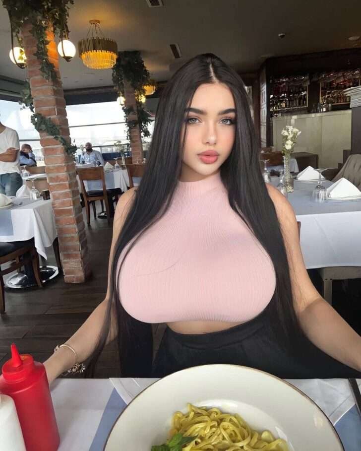 How Tall Is Adriana Alencar? Bio, Cosplayer, Age, Body Measurement, Net Worth, — InstaMix Global