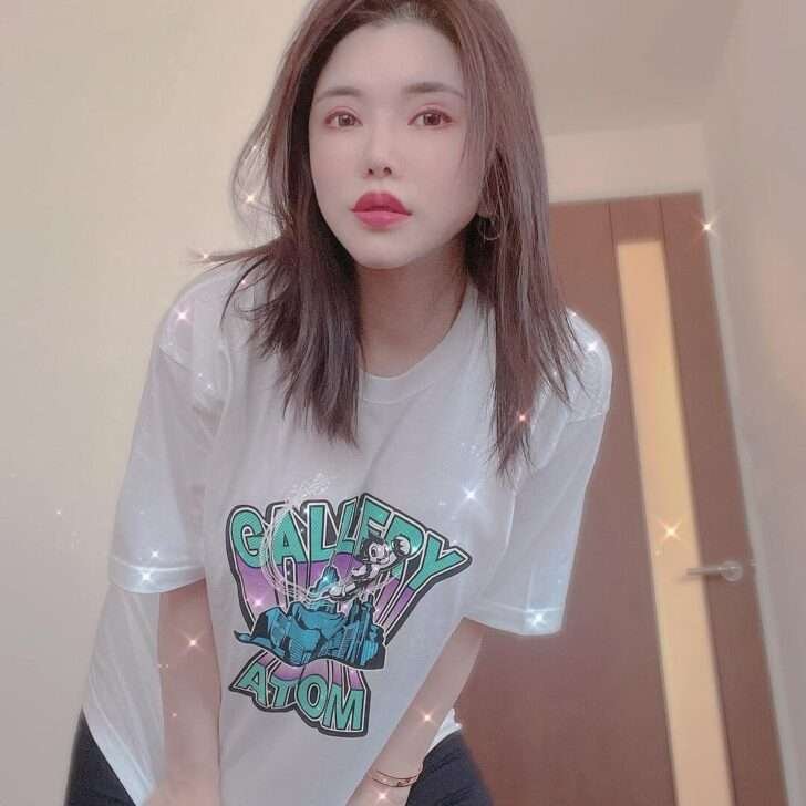 How Much Does Anri Okita Earn From OnlyFans? Age, Bio, Wiki, Height ...