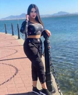 Who Is Fafi Klein's Husband? Bio, Wiki, Age, Weight, Height, Family ...