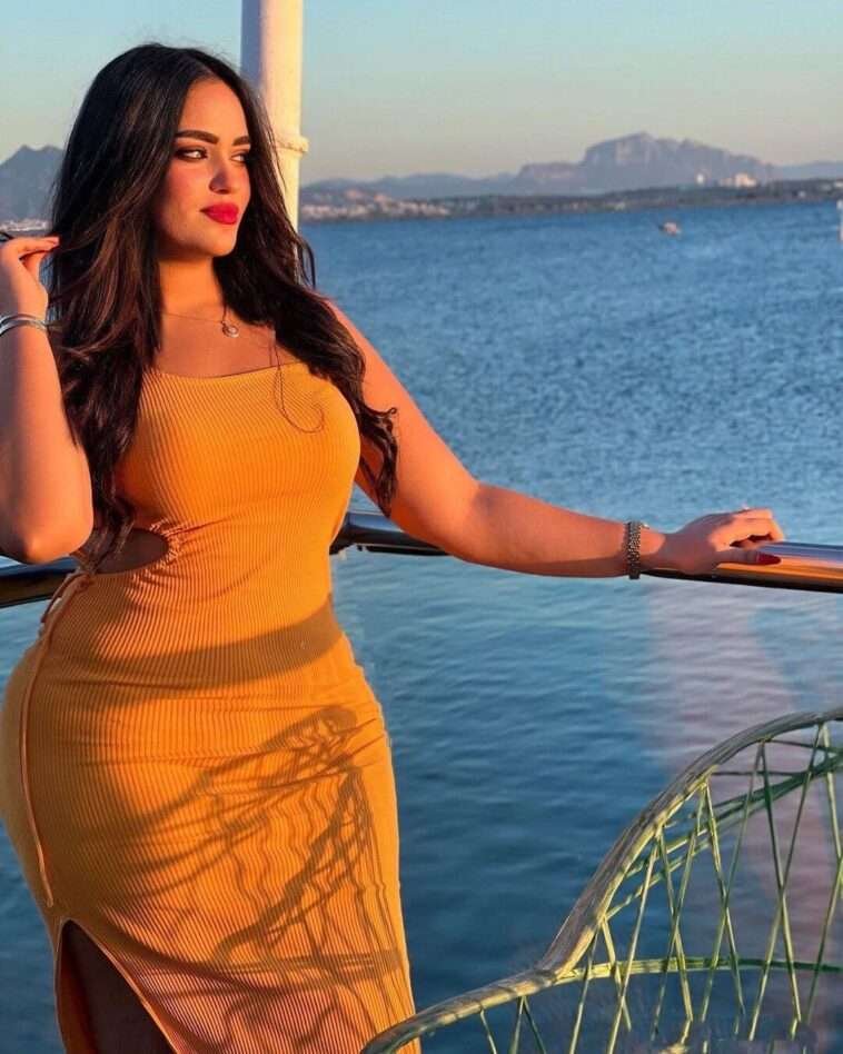 Who Is Fafi Klein's Husband? Bio, Wiki, Age, Weight, Height, Family ...