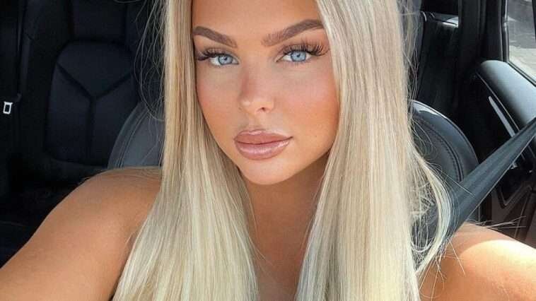 Julia(Midsize Babe), Biography, Wiki, Age, Career, Height, Weight ...