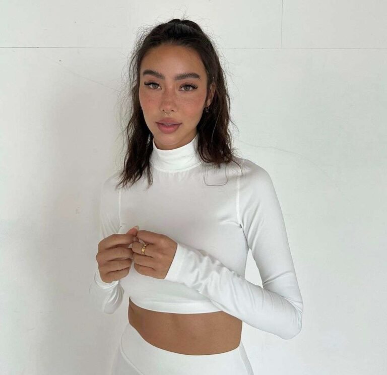 Who Is Sabina Mura? Biography, OnlyFans Star, Wiki, Height, Age, Instagram, Net Worth ...