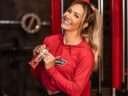 How Tall Is Francielle Mattos? Bio, Age, Family, Husband, Height, Net ...
