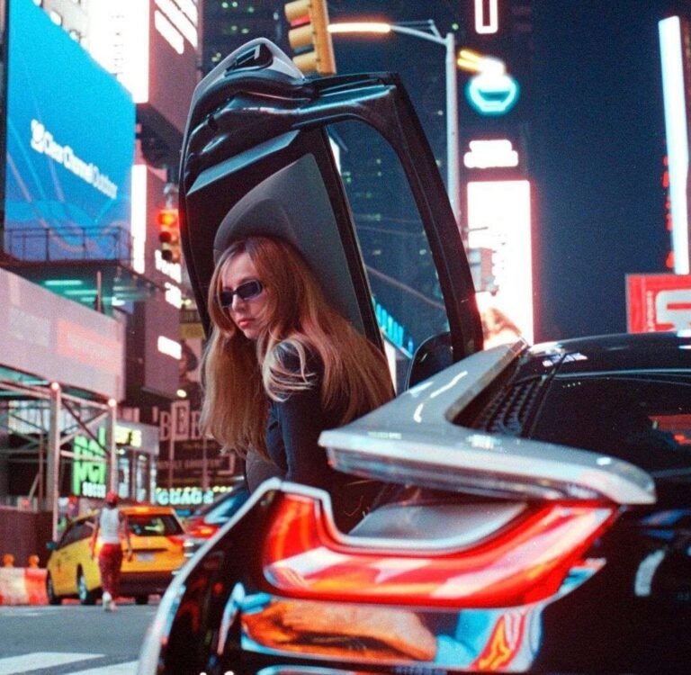 How Old Is Hailey Knox? Bio, Wiki, Height, Age, Singer, Song Writer ...