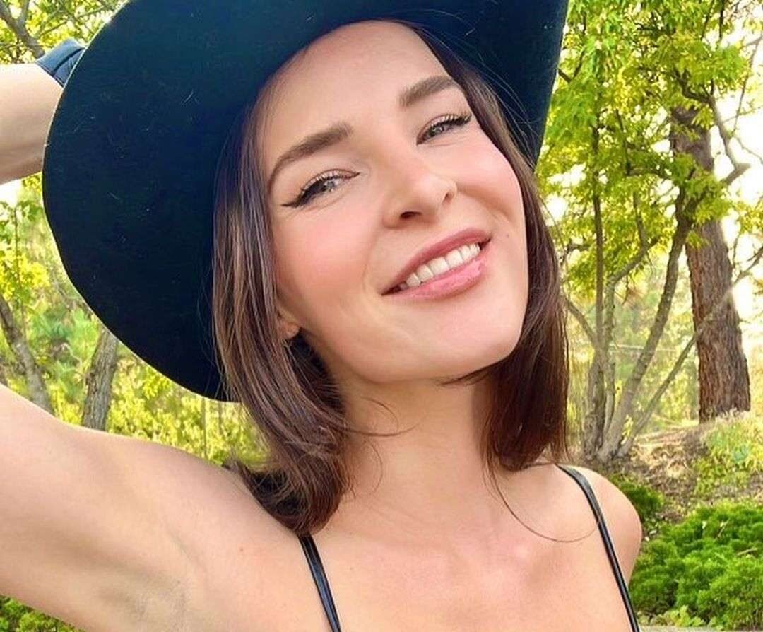 How Old Is Kitty Plays? Bio, Age, Height, Wiki, Net Worth, Twitch Star ...