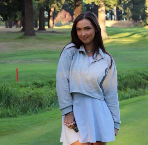 How Old Is Sara Winter? Bio, Age, Height, Birthplace, Professional ...