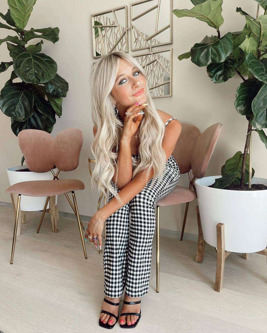 How Old Is Elliana Walmsley? Age, Brother, Wiki, Height, Net Worth ...