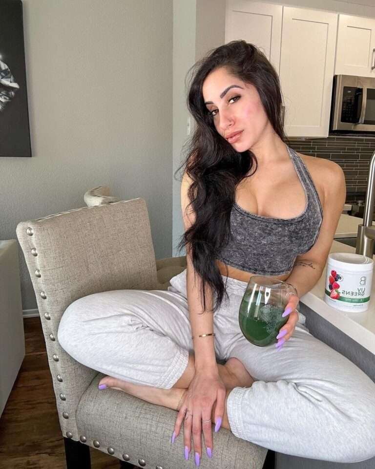 Narmin Assria Bio, Wiki, Net Worth, Height, Age, Olympics, Family, Boyfriend, — InstaMix Global