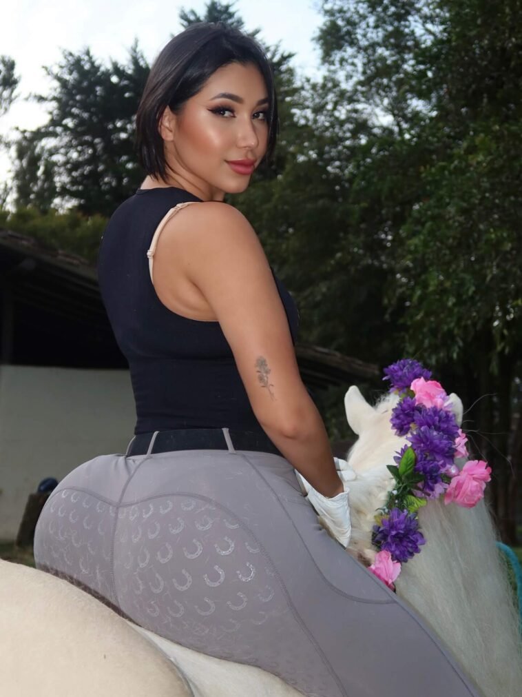 Anna Beggion: Colombian Model Biography & Success Story — InstaMix Global